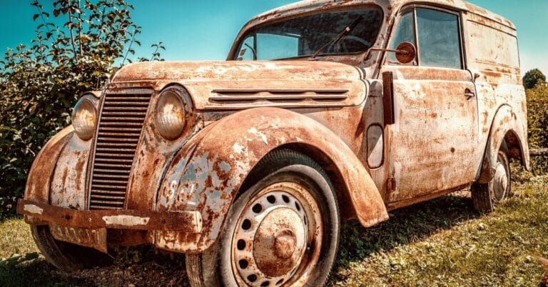 What Are Old Money Cars? Classic Luxury & What Makes Them Special